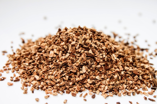 Cork granules for artificial turf infill - CorkLink - cork products ...